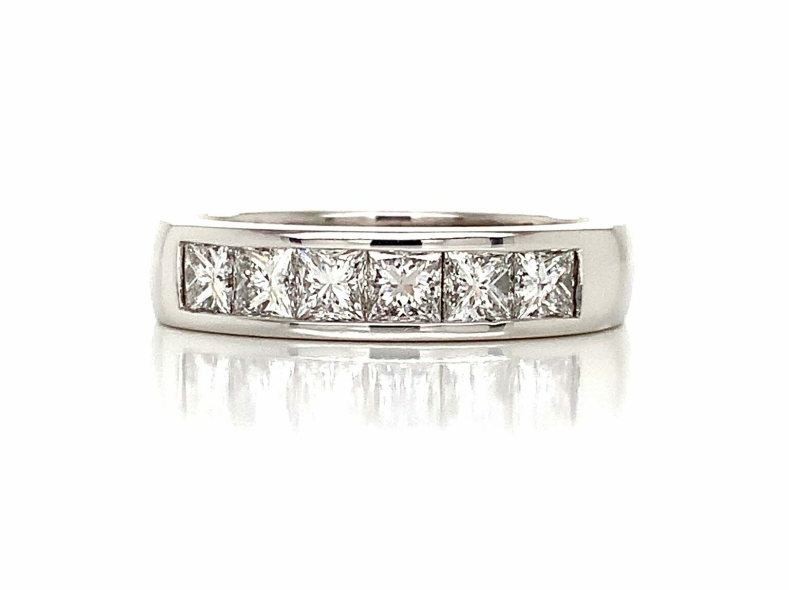 Jewellers Brisbane | Custom Jewellery | Ashley Douglas