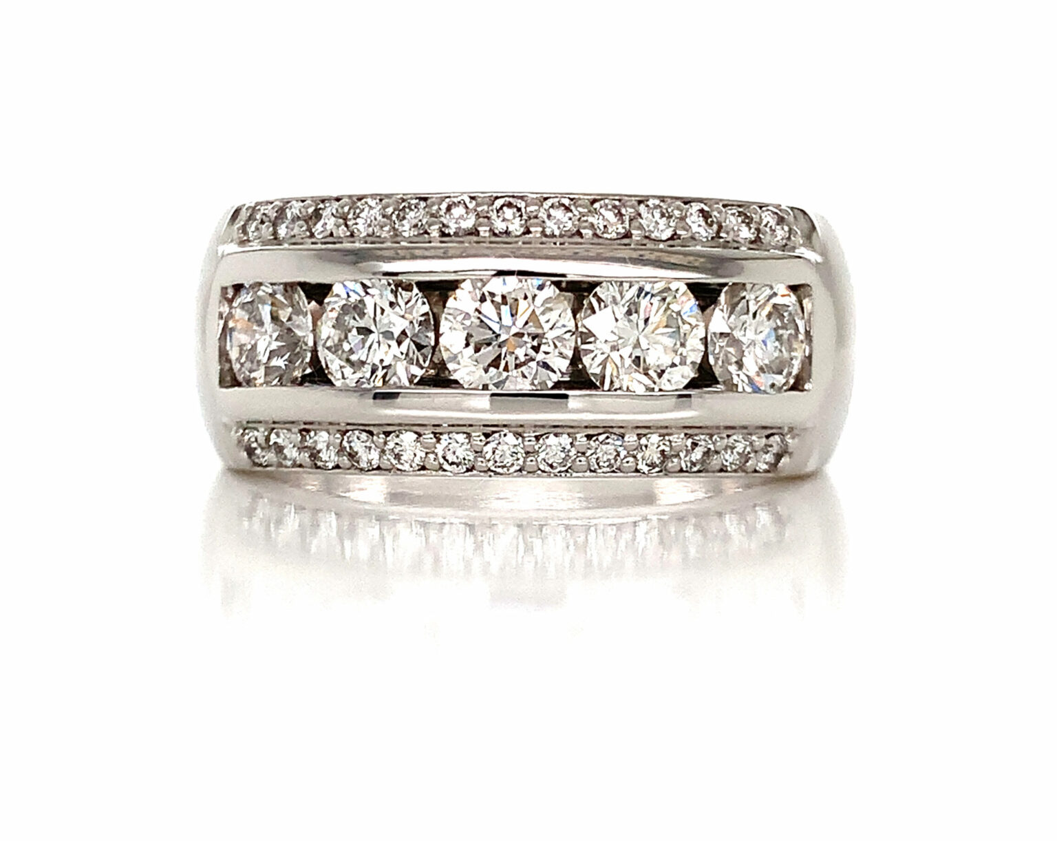 Jewellers Brisbane | Custom Jewellery | Ashley Douglas